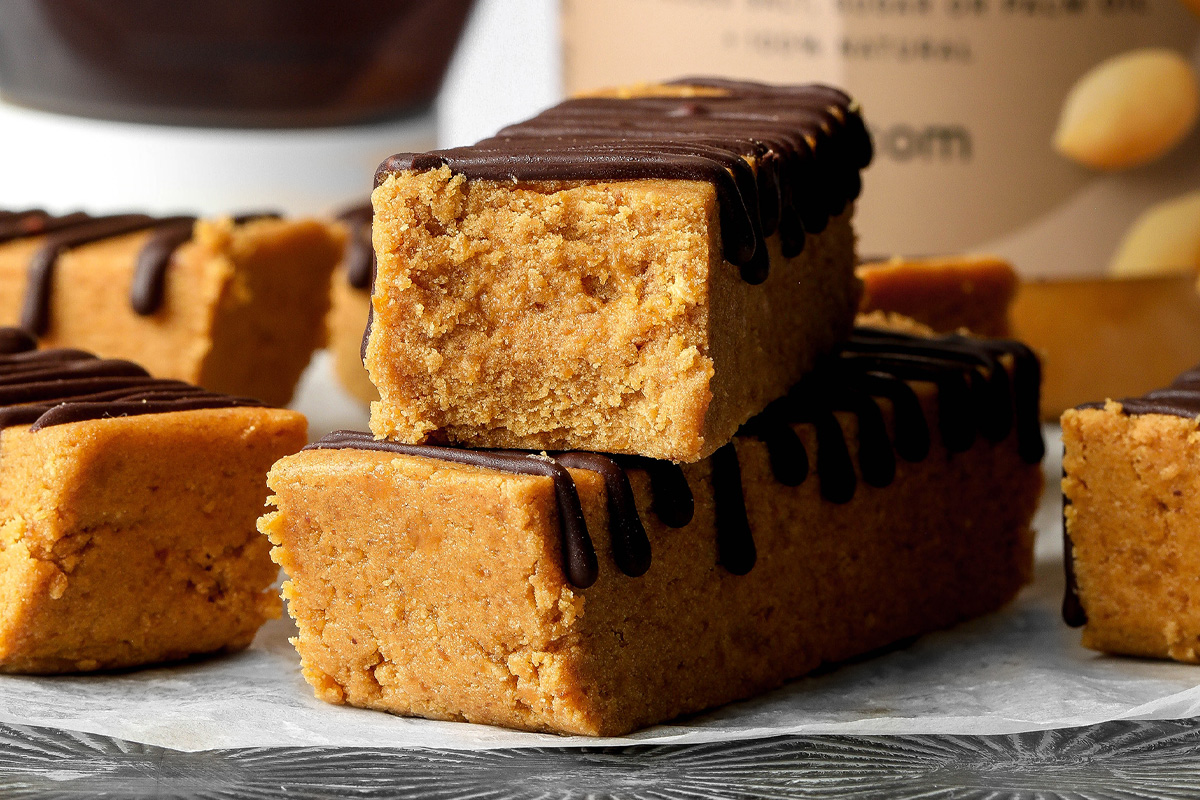 4-Ingredient Protein Bars Recipe | Bulk™